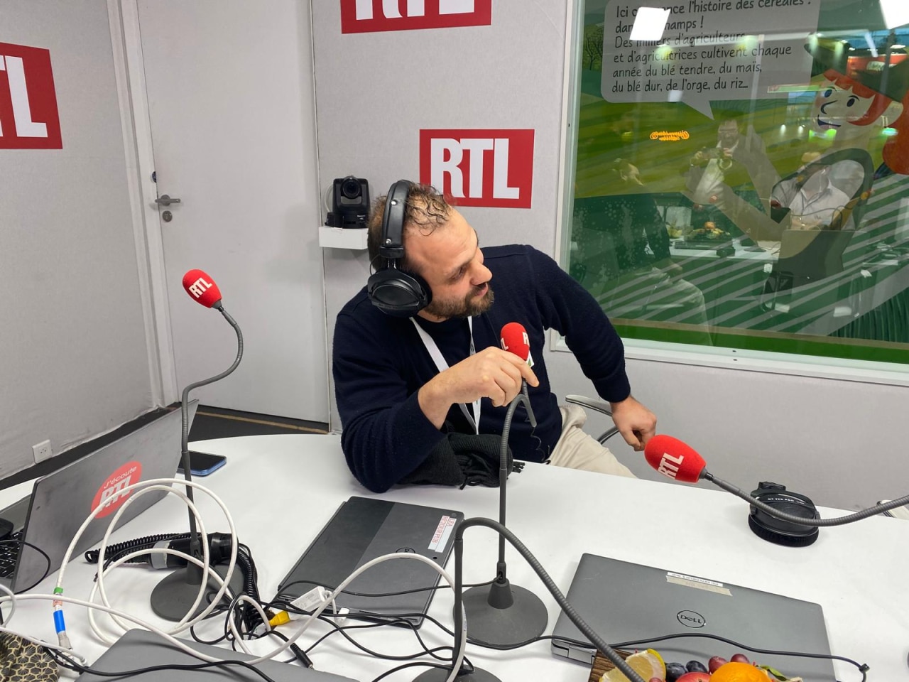 RTL sur le stand « Les fruits et légumes frais c'est Jamais Trop